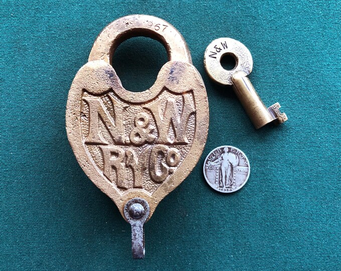 Vintage 1967 Norfolk and Western Railway ( N&W ) FANCY BACK Padlock + 1 ...