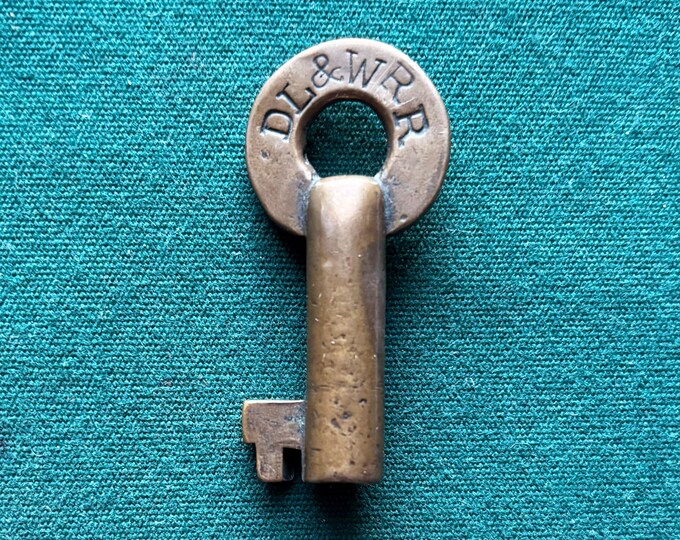 Delaware, Lackawanna and Western Railroad DL&W Brass Barrel Key ...