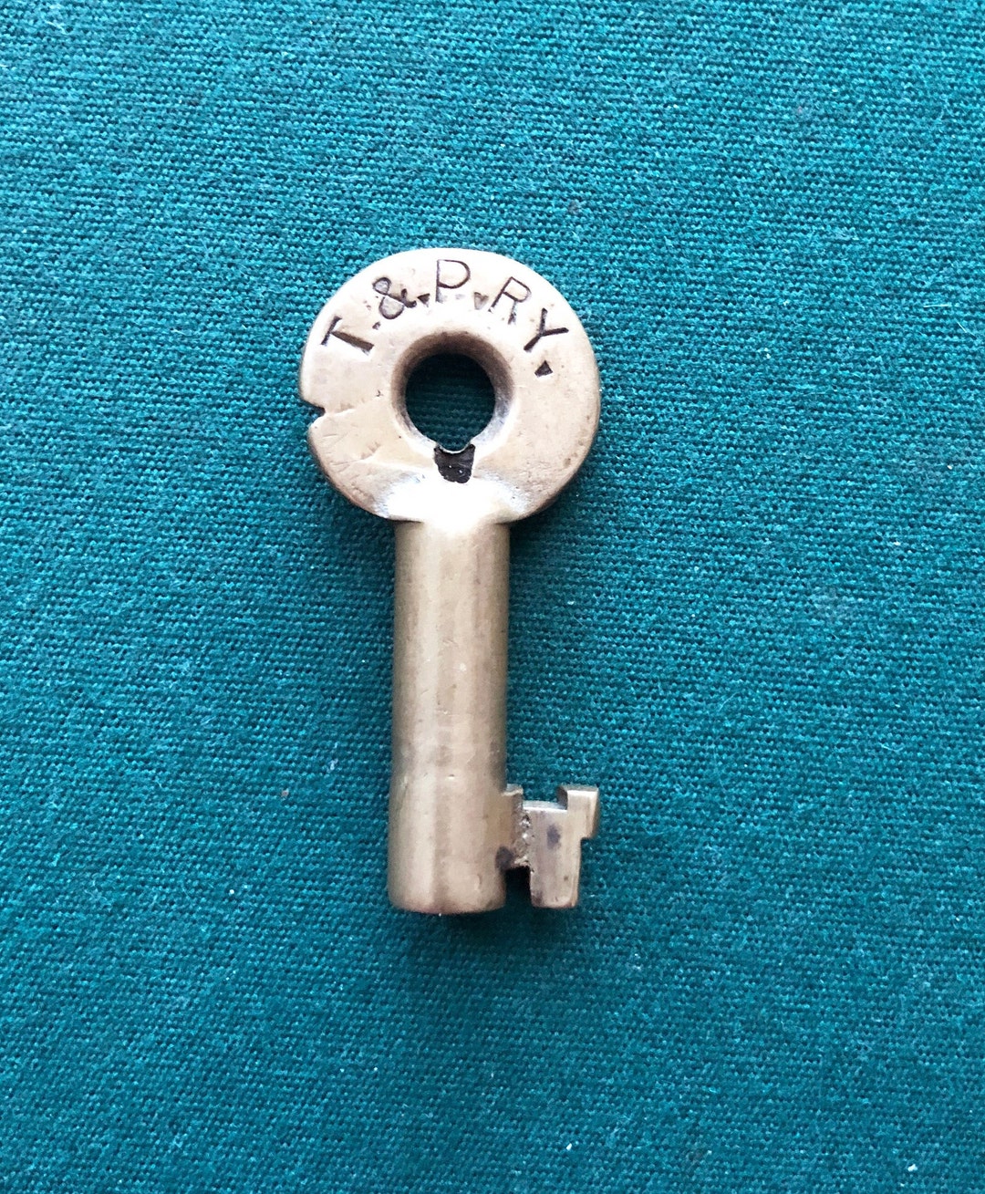 Texas and Pacific Railway ( T&P RY ) Brass Barrel Switch Key - Adlake ...