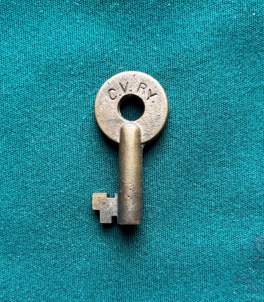 Central Vermont Railway ( CVRY ) Brass Barrel Switch Key - Etsy