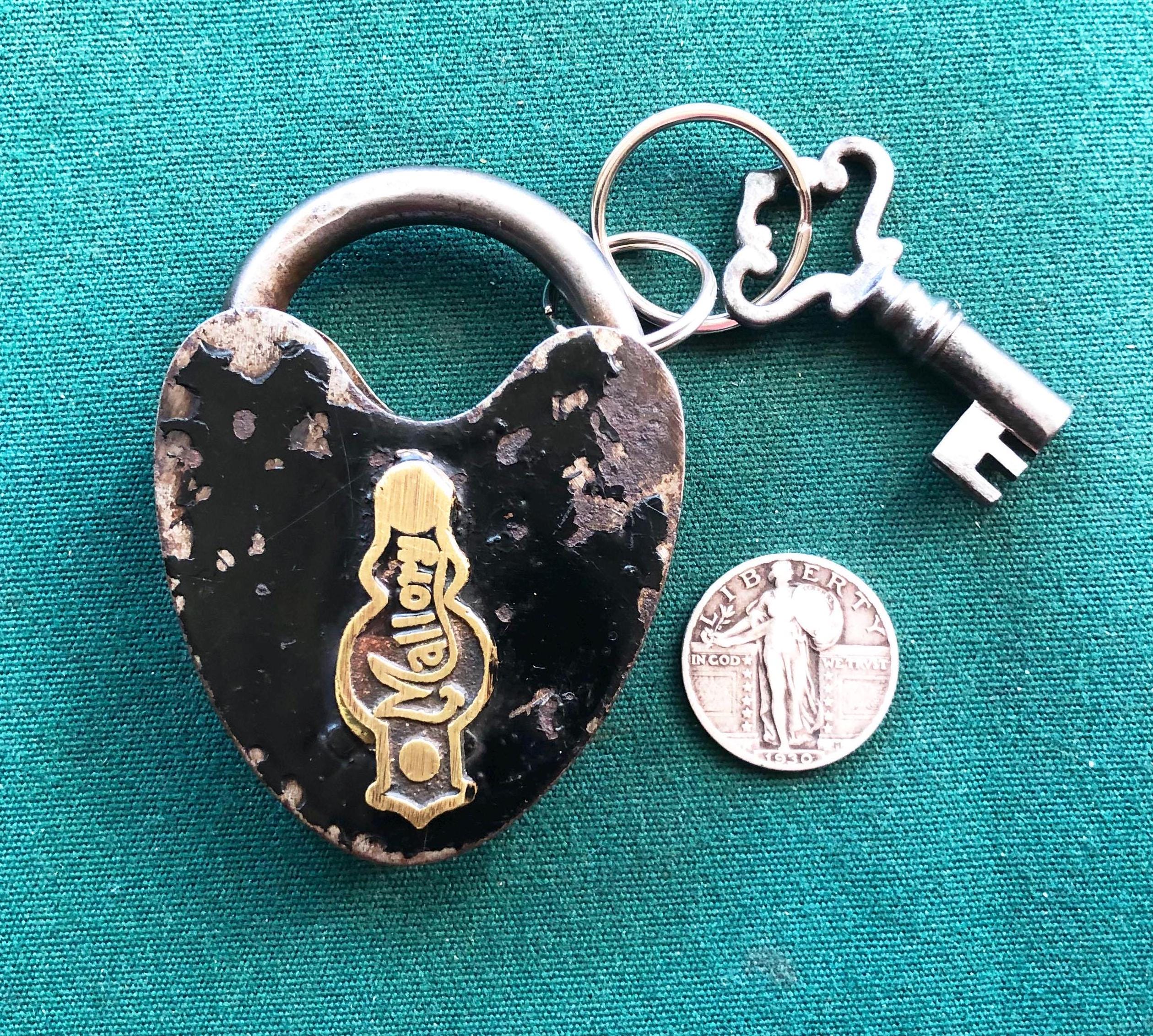Antique Metal MALLORY Smokehouse Padlock + 1 Operable Steel Barrel Key ...
