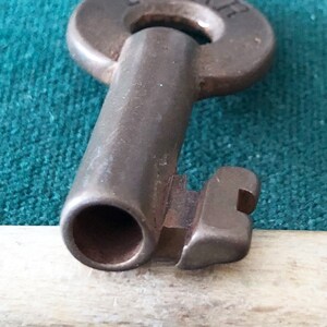Texas Mexican Tex-mex Railway TMRR Brass Barrel Key - Etsy