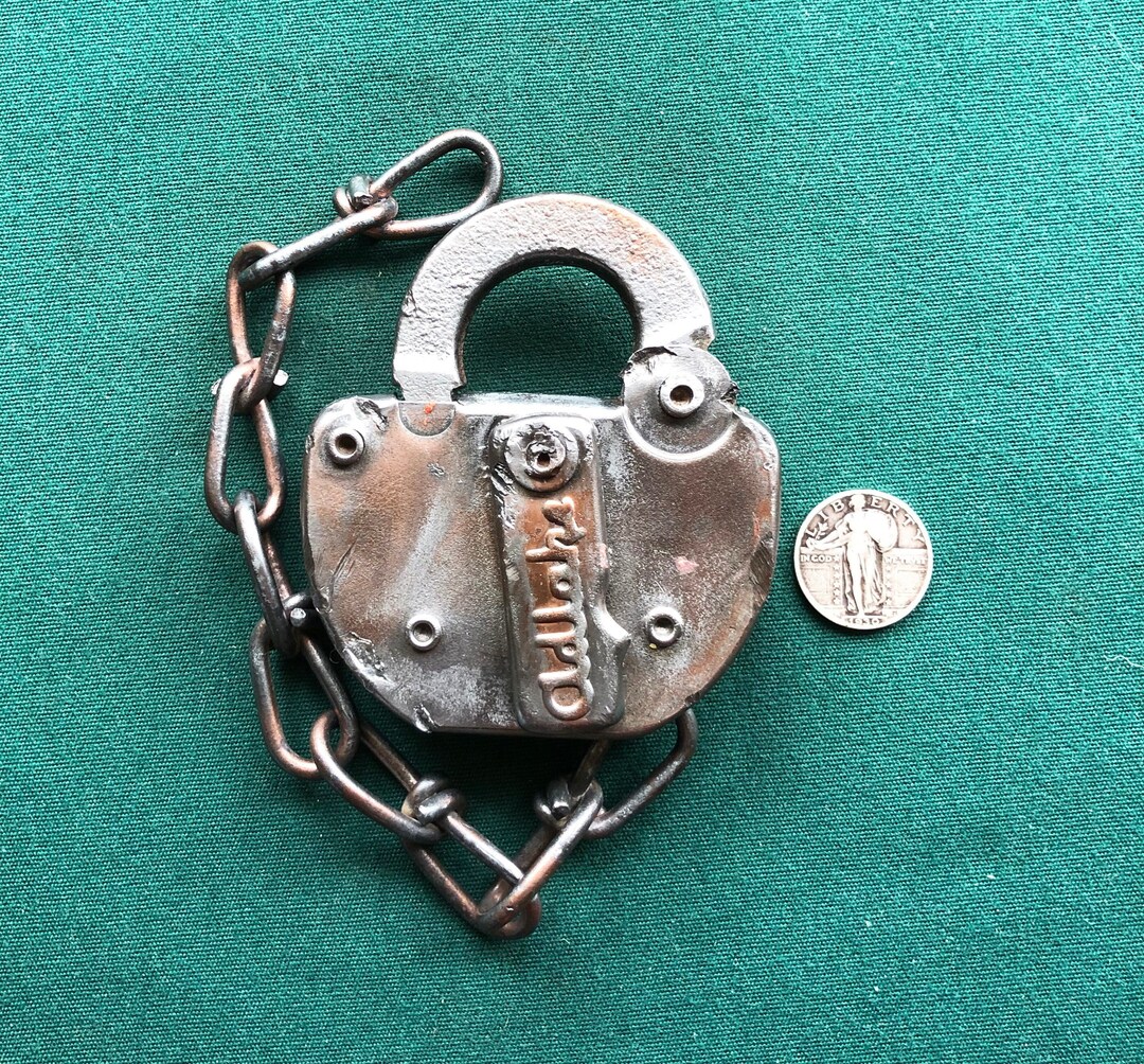 Vintage Mount Hood Railroad ( MT H RR ) Steel ADLAKE Padlock + No Key ...