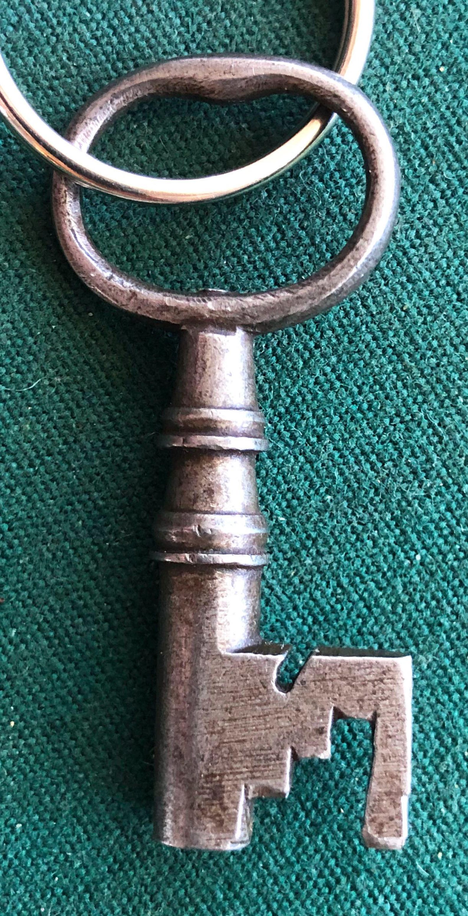 Antique Metal SARGENT Smokehouse Padlock + 1 Operable Steel Barrel Key ...