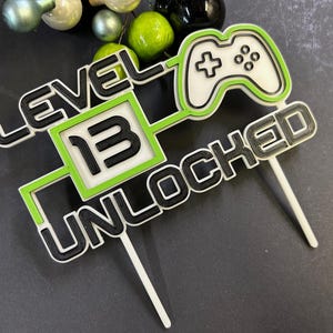 Personalised Gamer Cake Topper - Level up Birthday Decor - Video Game ...
