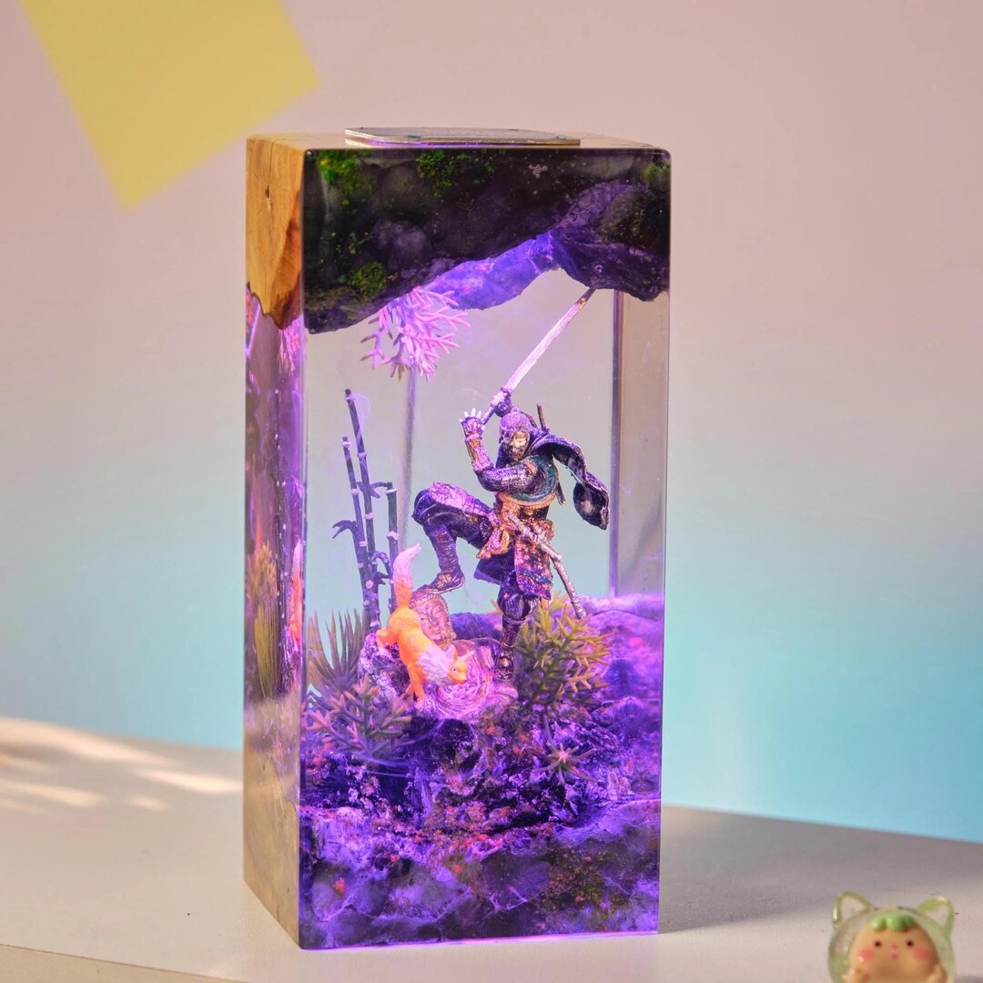 Jin Sakai Ghost of Tsushima Resin Lamp Resin Diorama Night Light ...