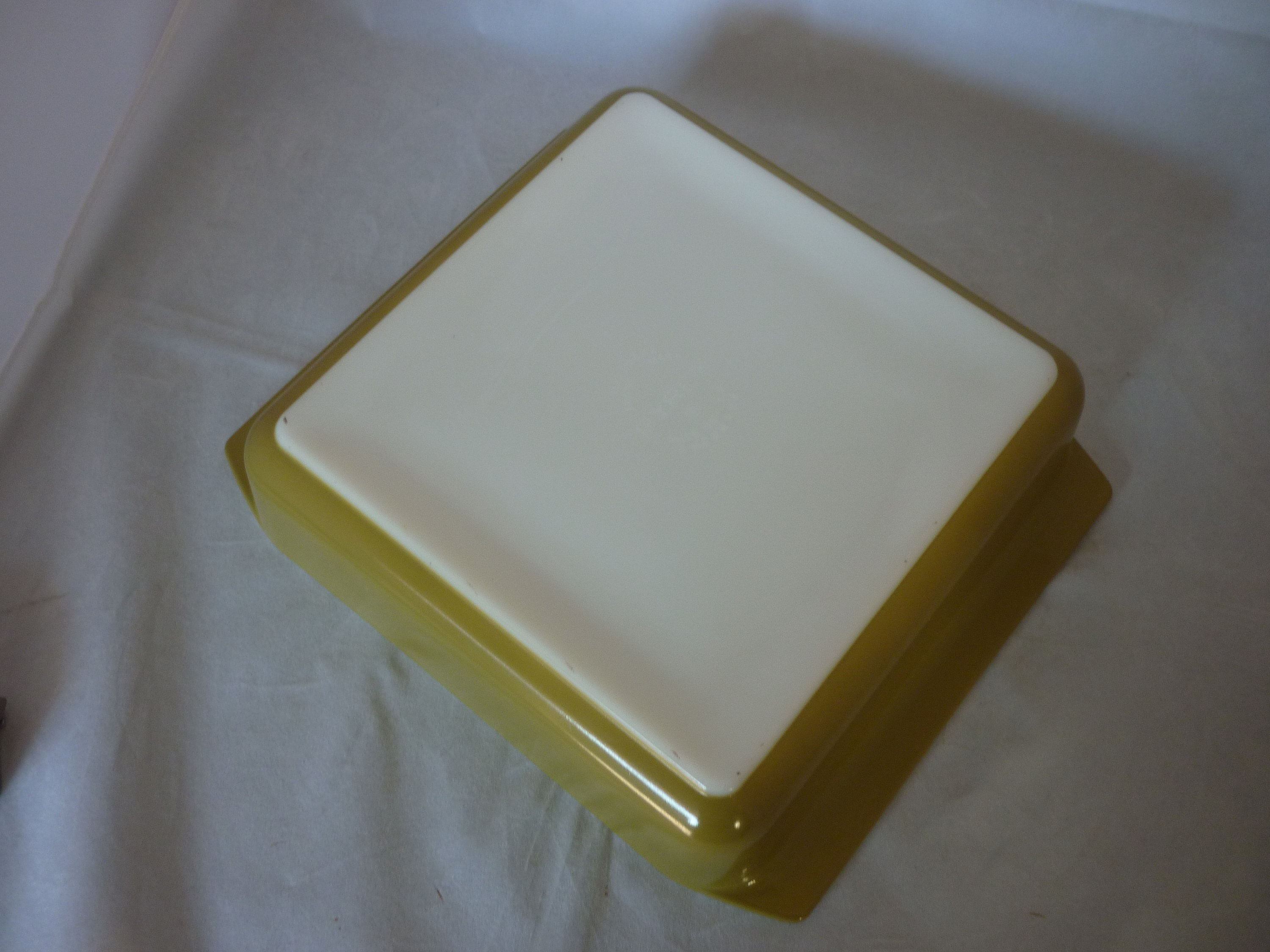 Super PYREX Verde Olive Green 922 Brownie Baking Dish Great - Etsy
