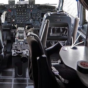 Zh102 Royal Air Force Boeing E-3d Sentry Aew1 Cockpit First Second ...