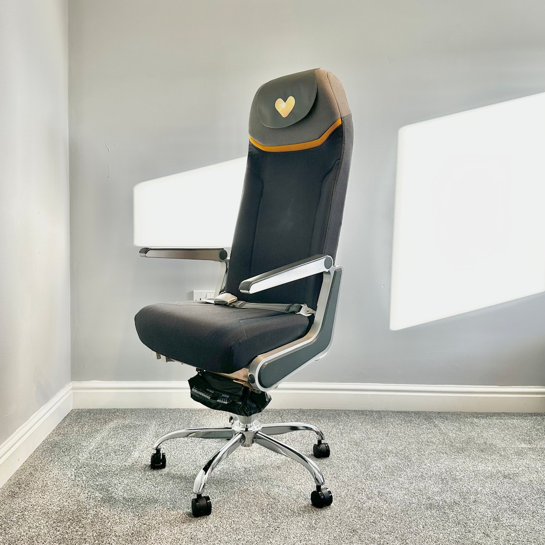 Thomas Cook Airbus A330 G-MLJL Upcycled Office Desk Chair Boeing ...