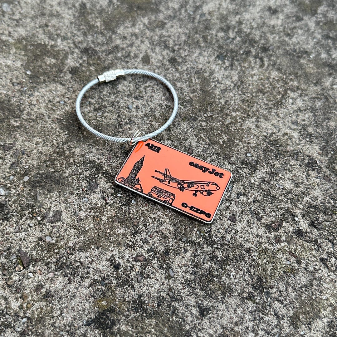 Easyjet Airbus A319 G-EZII Fuselage Cut Luggage Tag Keychain Keyring ...