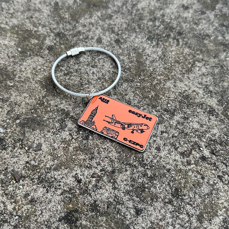 Easyjet Airbus A319 G-EZII Fuselage Cut Luggage Tag Keychain Keyring ...