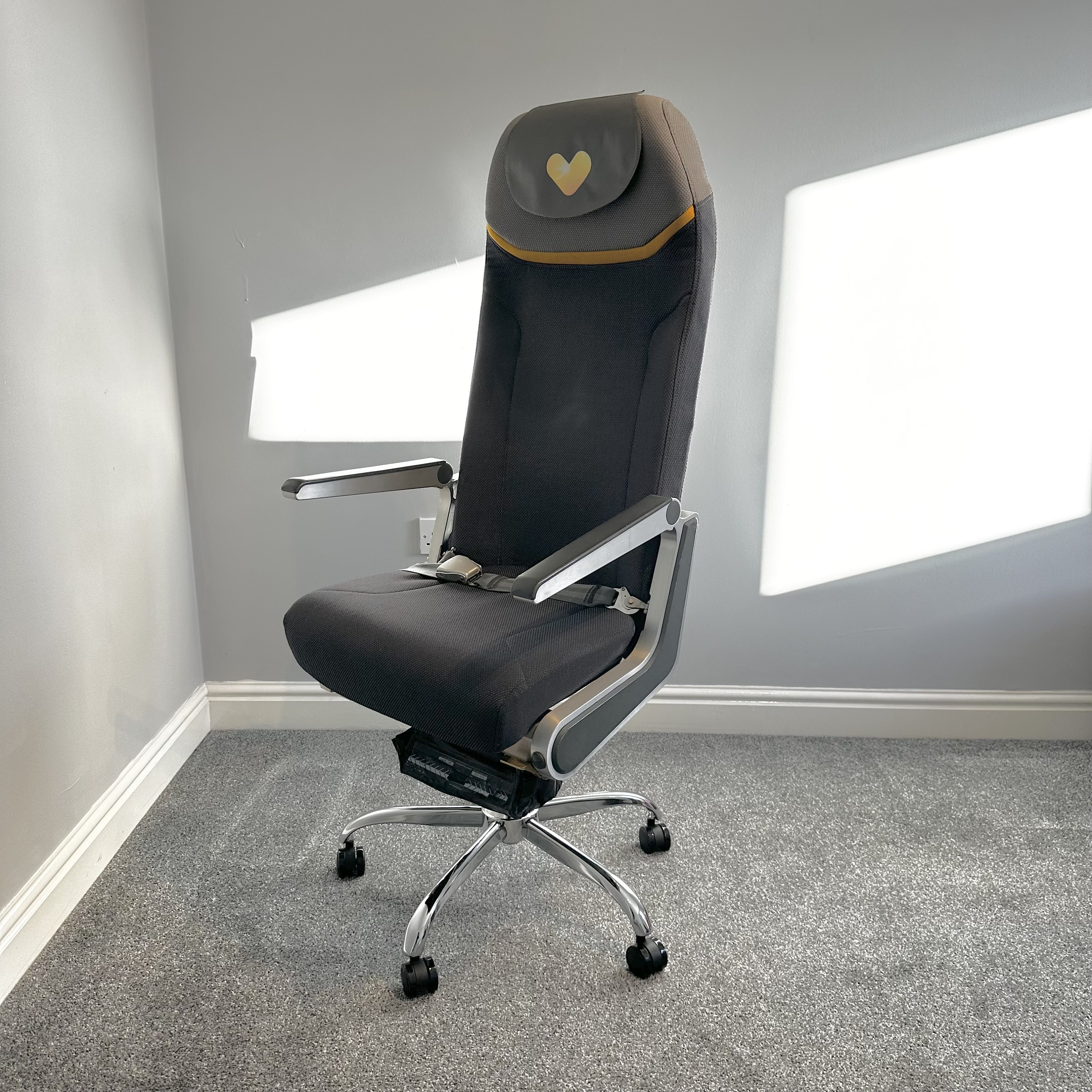 Thomas Cook Airbus A330 G-MLJL Upcycled Office Desk Chair Boeing ...