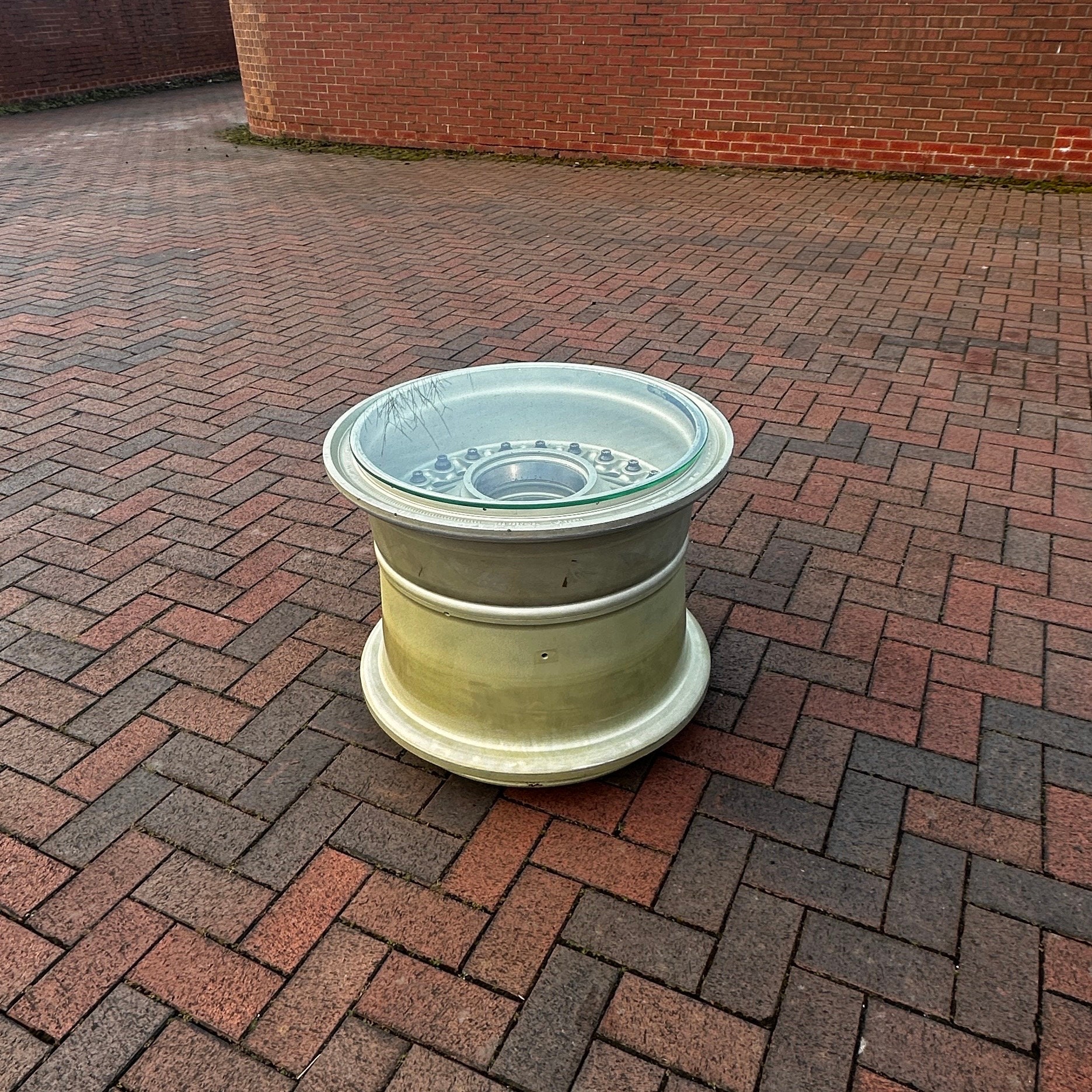 Boeing 737 NG Main Wheel Coffee Table With Bearings Upcycled Airbus ...