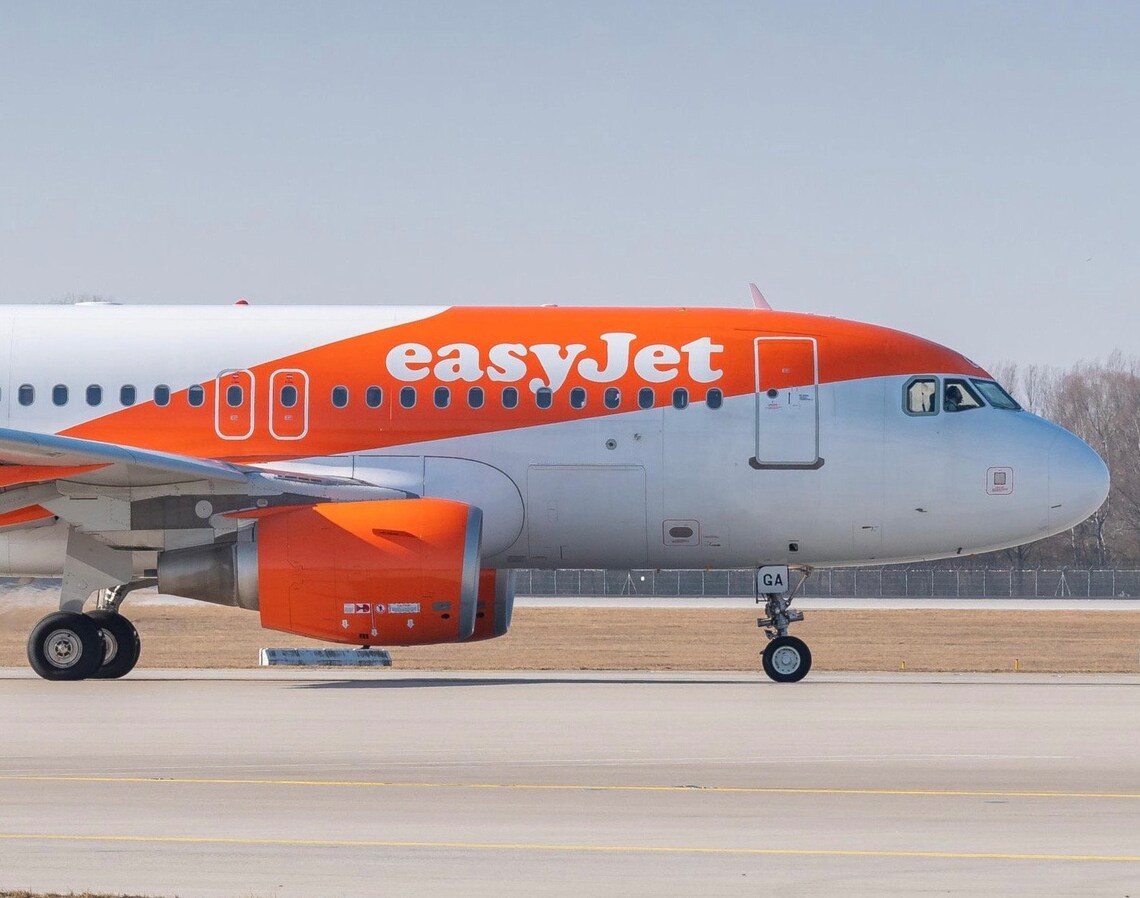 Airbus A320 Mounted Wingtip Fence Sharklet Airline Aviation Upcycle ...