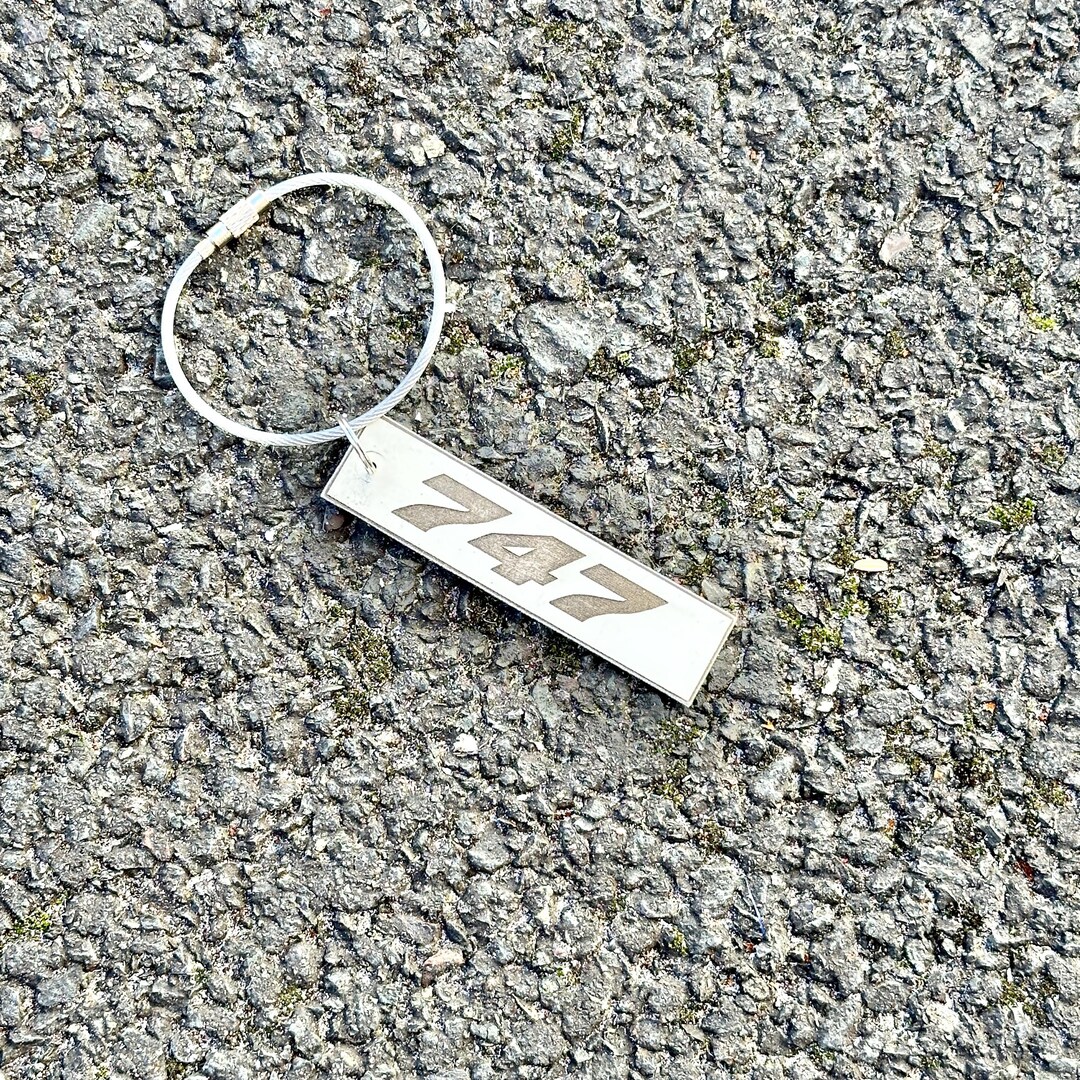 British Airways Iconic Boeing 747 G-BYGD Fuselage Luggage Tag Keychain ...