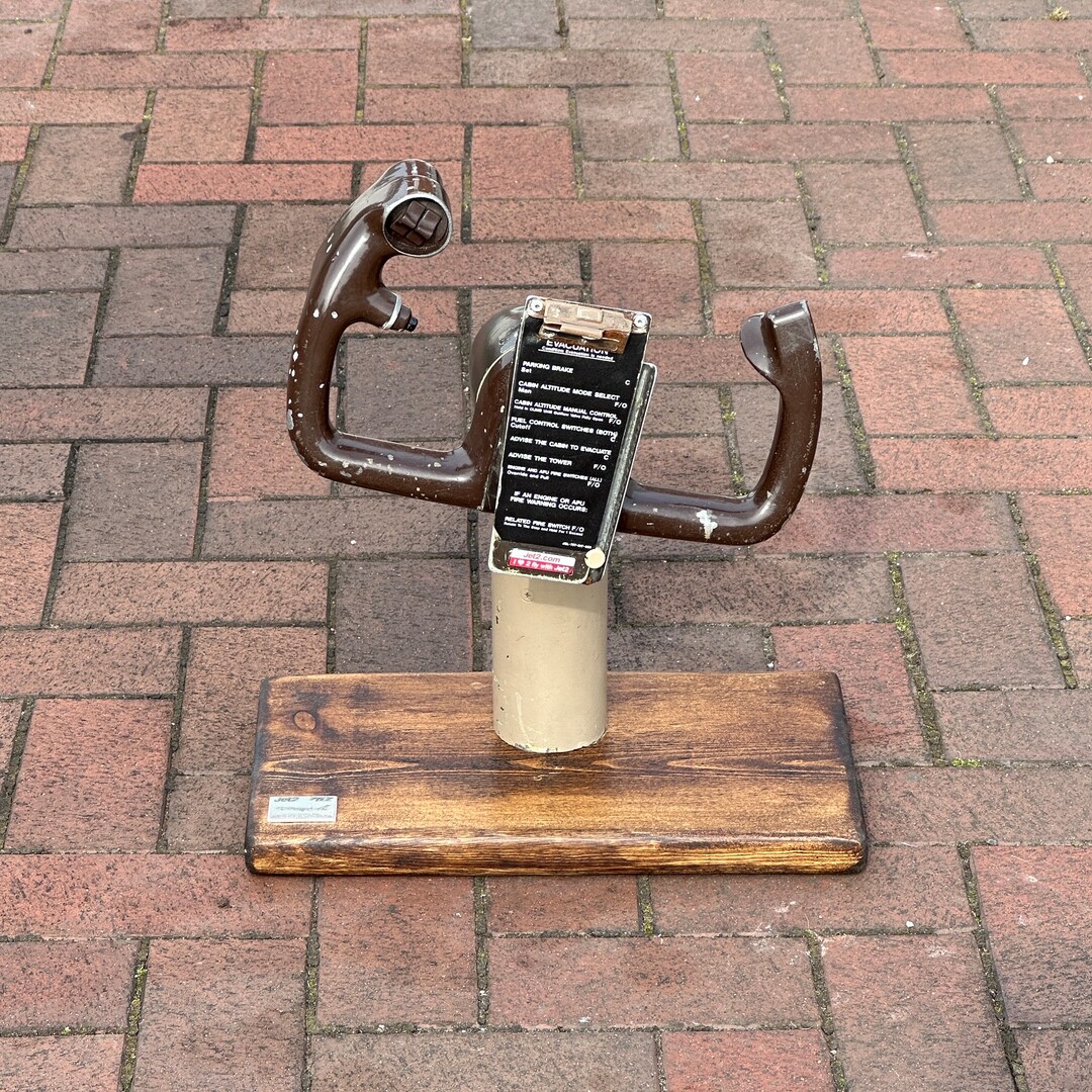 Jet2 G-LSAA Boeing 757 Captain Control Yoke Mounted Oak Wood Airline ...