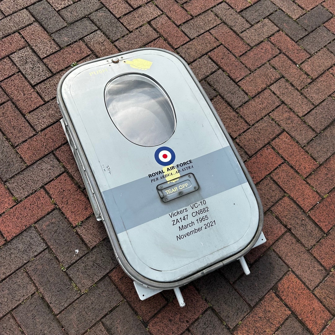 Royal Air Force Vickers VC10 ZA147 Emergency Overwing Exit Door Window ...