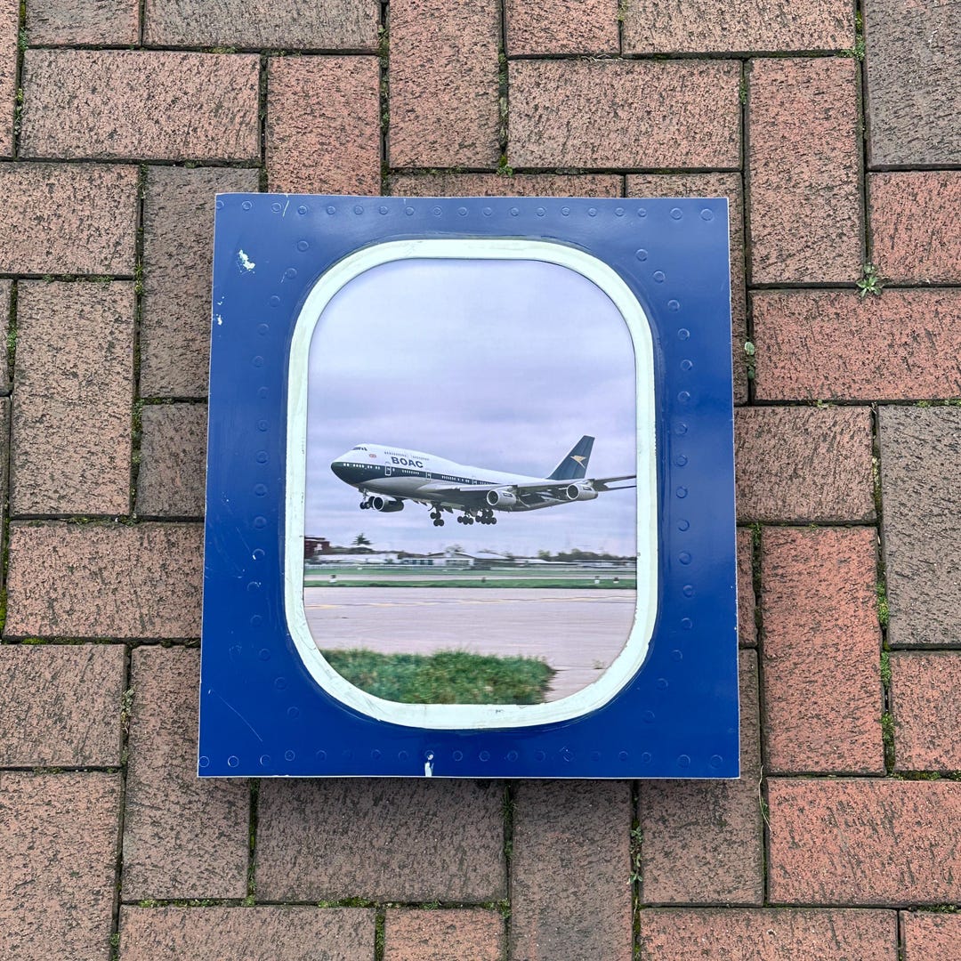 British Airways BOAC G-BYGC Retro Boeing 747 Window Fuselage Cut ...