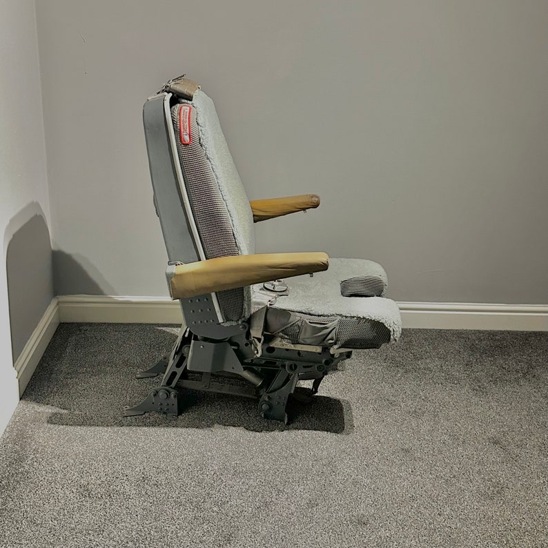 Boeing 737 Weber First Officer Co Pilot Seat Cockpit Upcycled Office ...