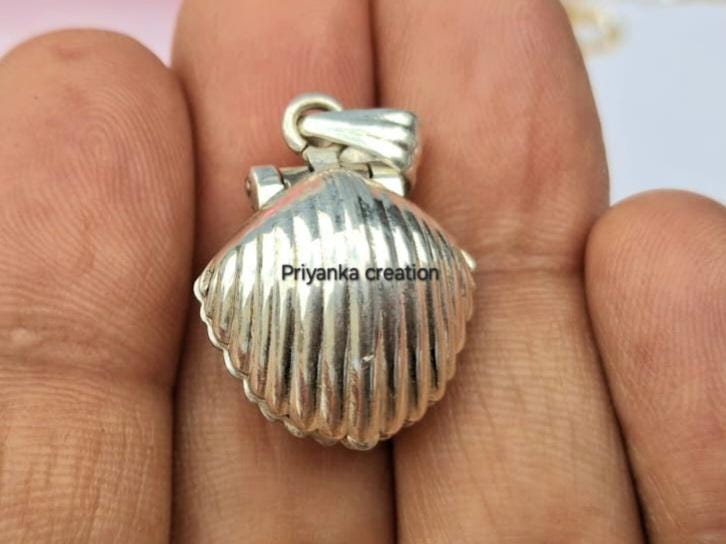 Sterling Silver Clam Shell Locket Pendant With Natural White Pearl ...