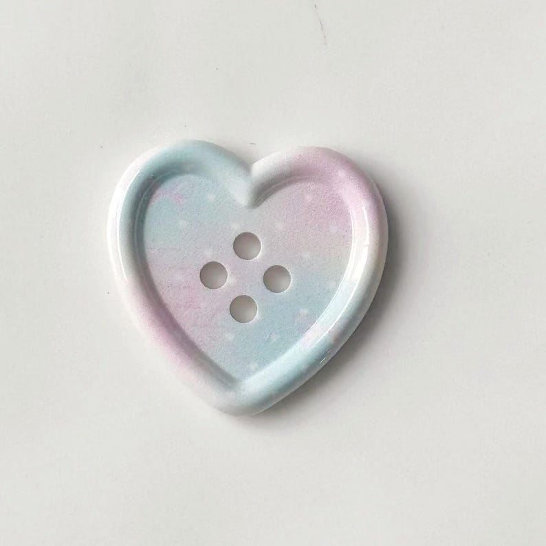 Decorative Heart-shaped Buttons With Pattern for Sewing and Crafts ...