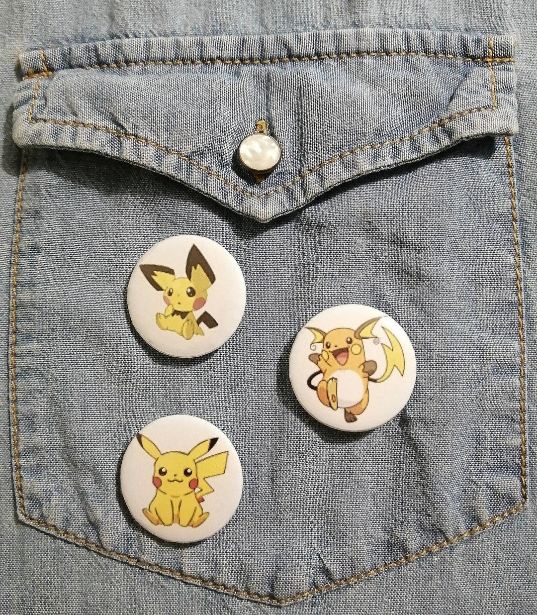 Pikachu Evolution Buttons 32mm - Etsy.de