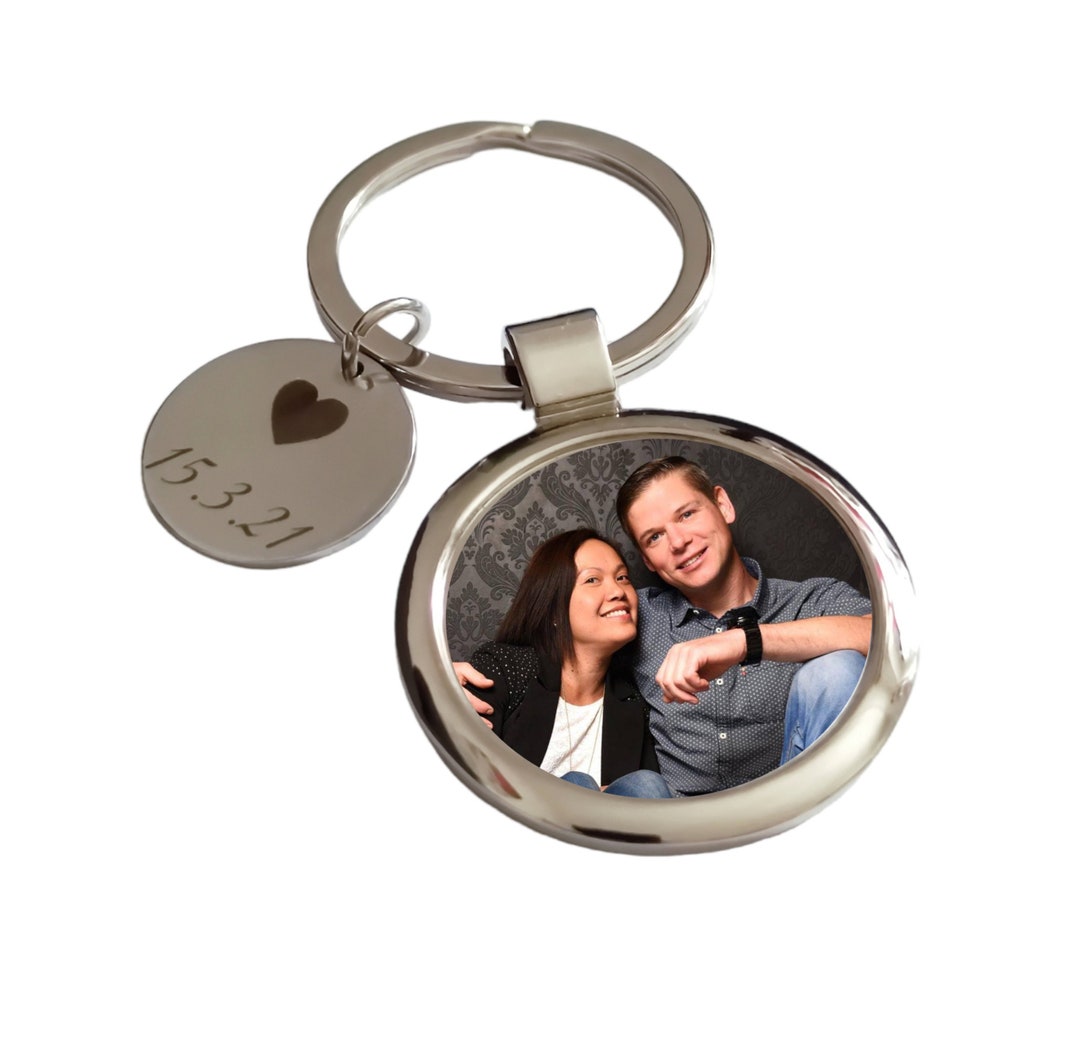Personalized Photo Keychain With Engravable Pendant - Etsy
