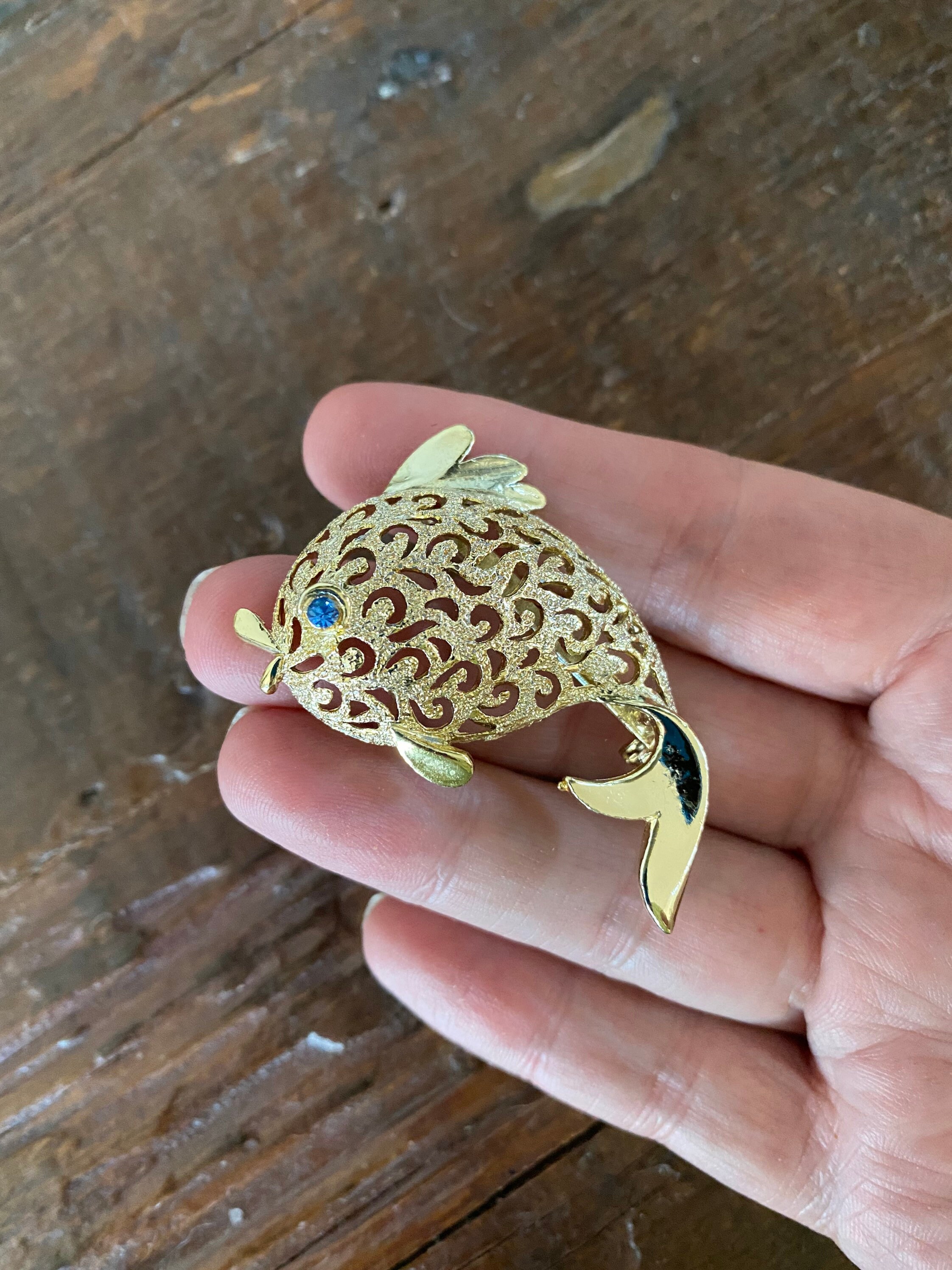 Vintage Judith Jack Gold Tone Fish Pin avec oeil bleu - Etsy France