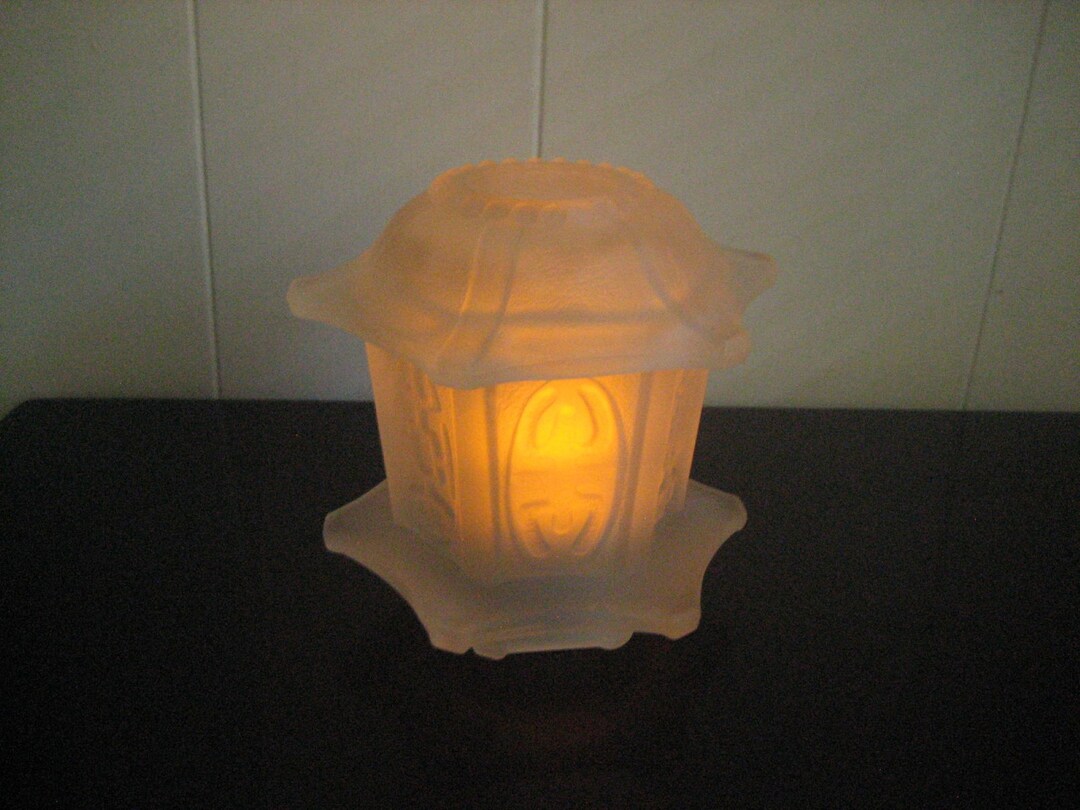Vintage Frosted Satin Glass Pagoda Fairy Lamp, Homco Japanese Tea Light ...