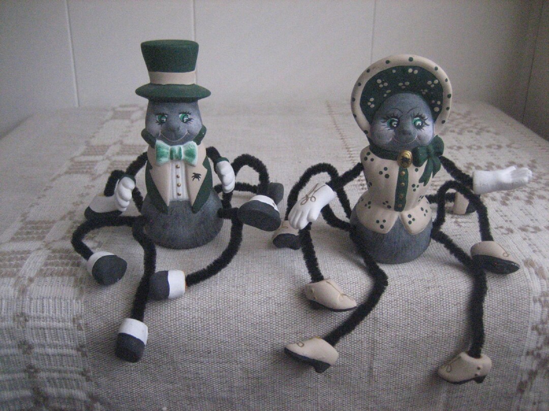 2 Anthropomorphic Halloween Spiders, Spider Shelf Sitters, Ceramic Pipe ...