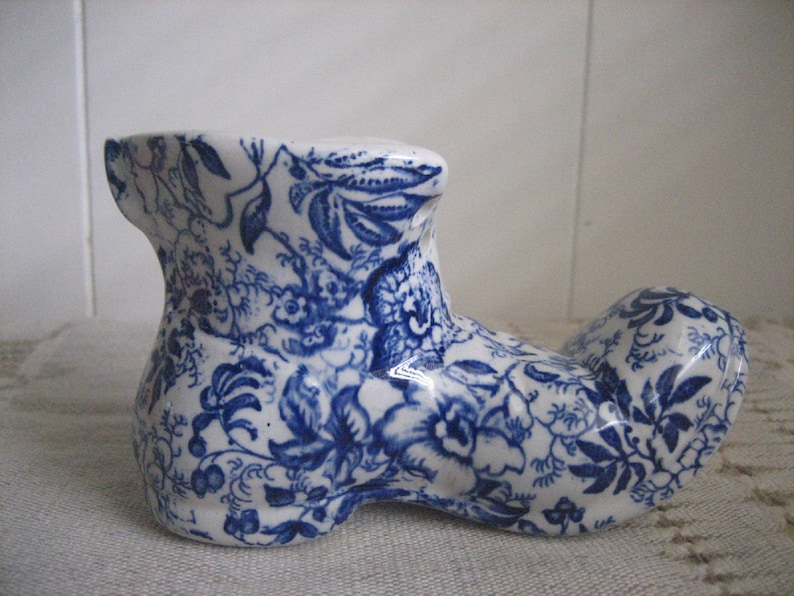 2 Vintage James Kent Old Foley Pink and Blue Century Chintz Ceramic ...