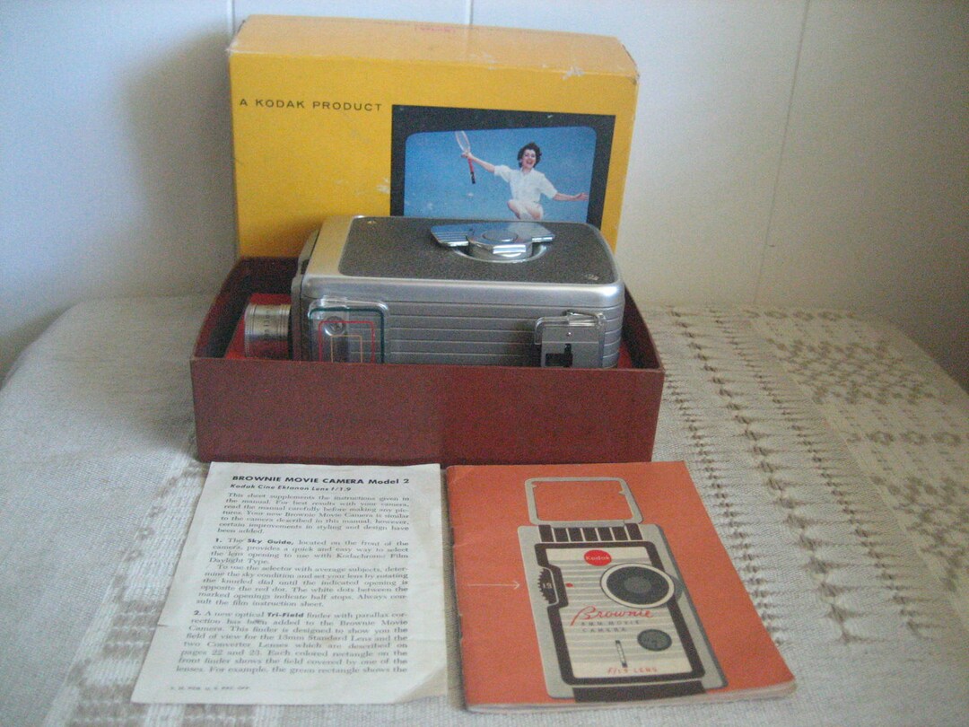 Kodak Brownie 8 MM Movie Camera With Original Box, Vintage Model 2 No. 76 Kodak Cine Ektanon ...