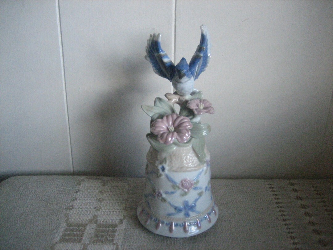 Lefton Blue Jay Music Box, Vintage Bird Musical Box, Footed Bell Shaped ...