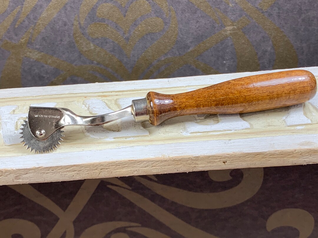 Vintage Wheel Sewing Tool - Tool Patterns - Vintage Tracing Wheel ...