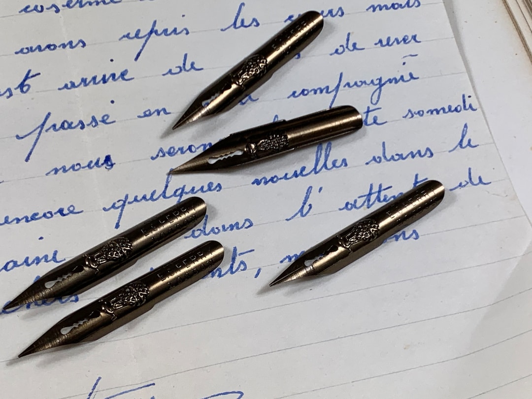 Écriture, dessin, plumes de calligraphie / pointes de stylo plume / 5 ...