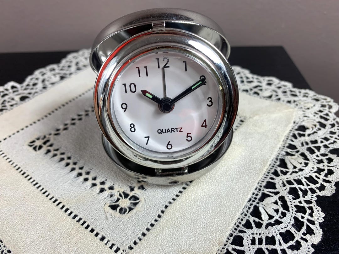 Vintage Folding Travel Clock – Chrome-colored Metal Quartz Alarm Clock ...