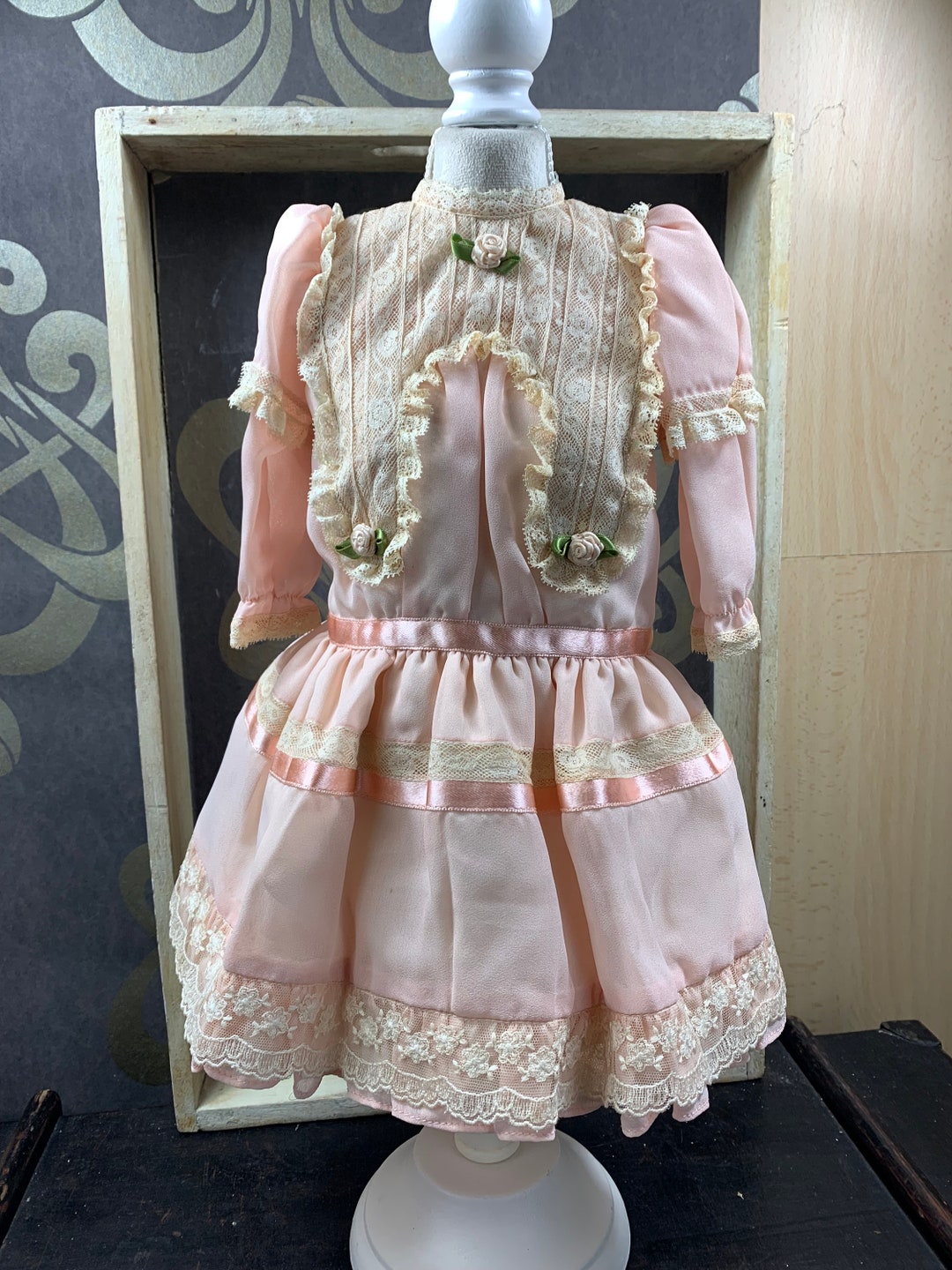 Mannequin With Beautiful Unique Haute Couture Pink Doll Dress With ...