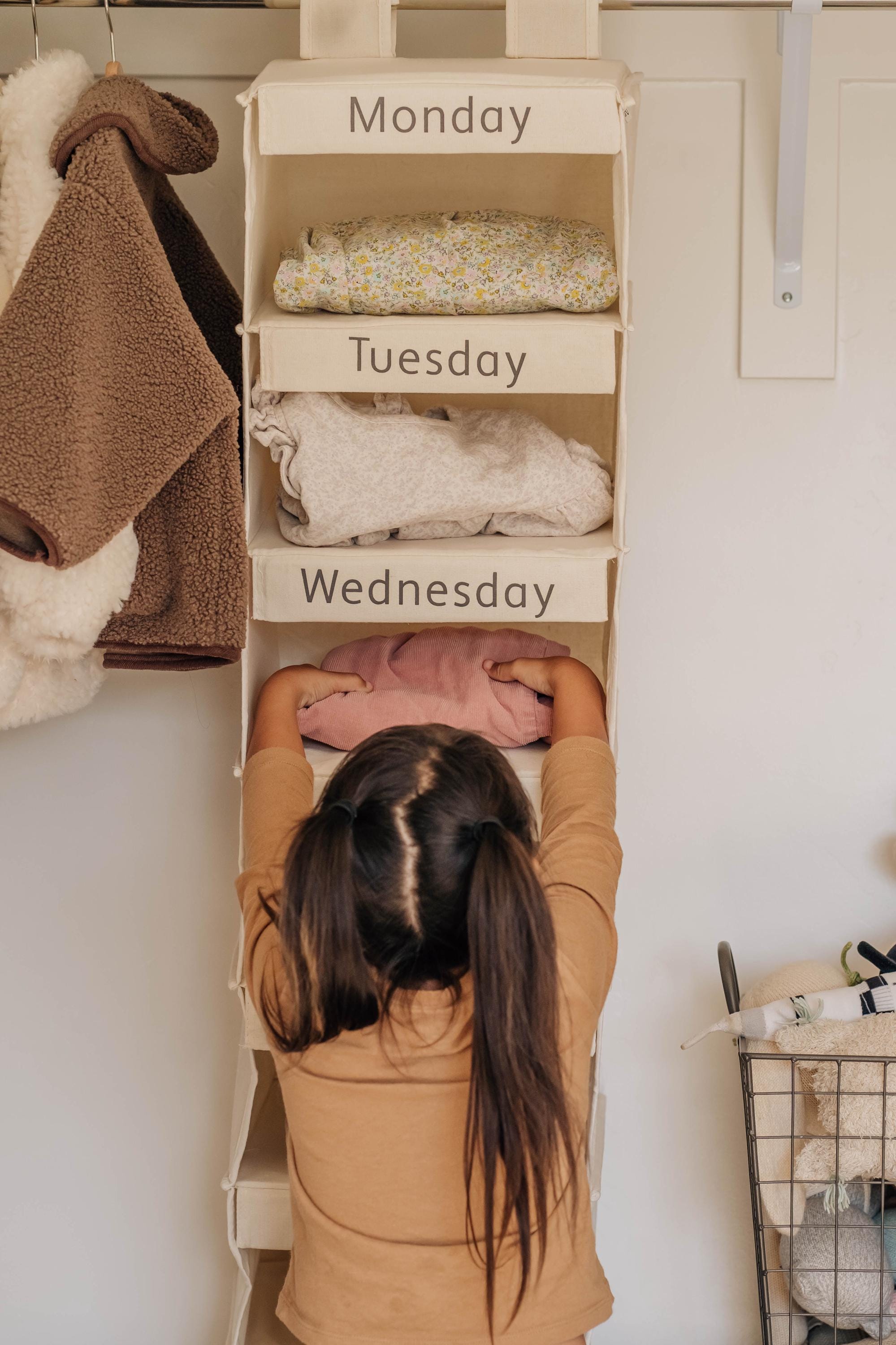 Weekly Clothes Organizer for Closet Outfit Planner Back to School ...