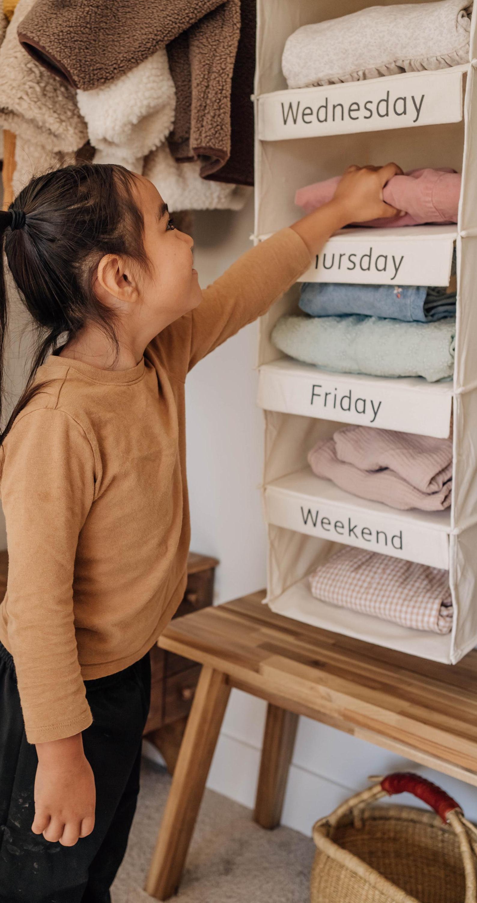 Daily Activity Planning Kids Wardrobe Dividers for School Days of the ...