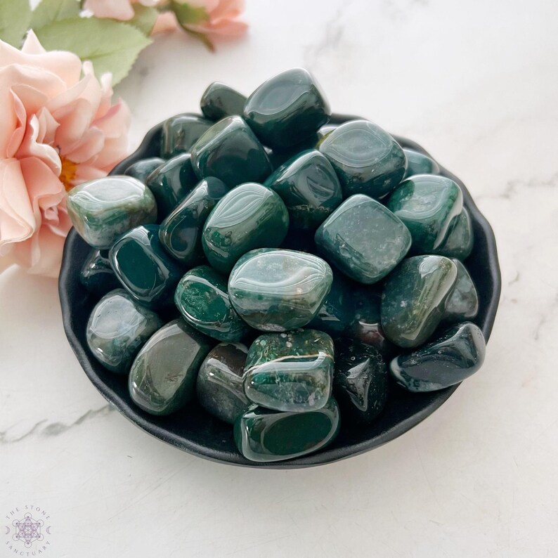 Polished Bloodstone Tumbled Stones: Heliotrope Crystal Gemstones ...