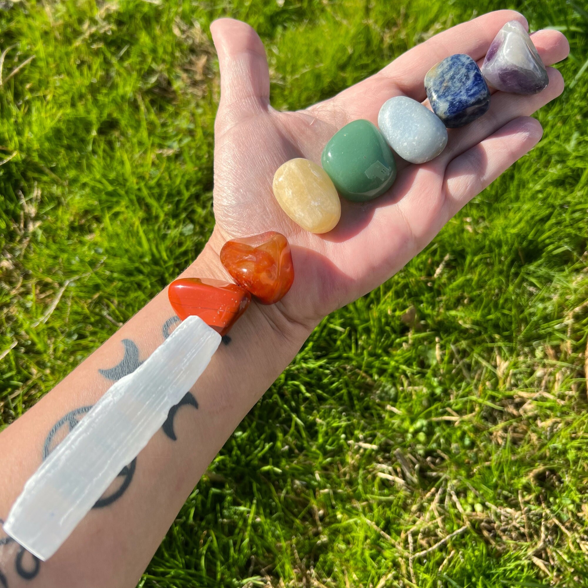 15pc Rough & Tumbled Beginner Chakra Crystal Set, Chakra Crystal Box W ...