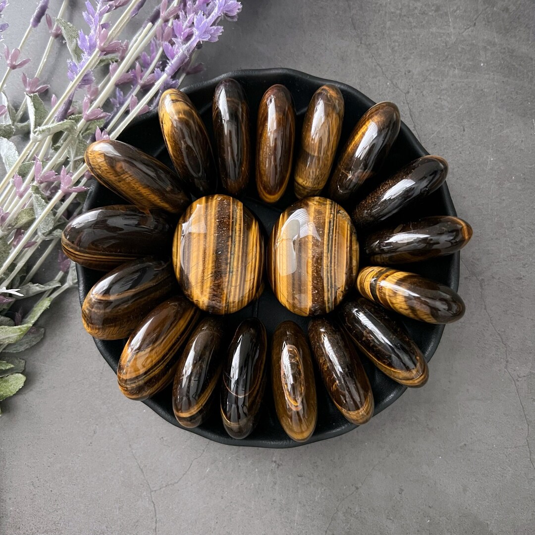 Tiger Eye Palm Stone | Polished Tiger's Eye Pillow Touchstone ...