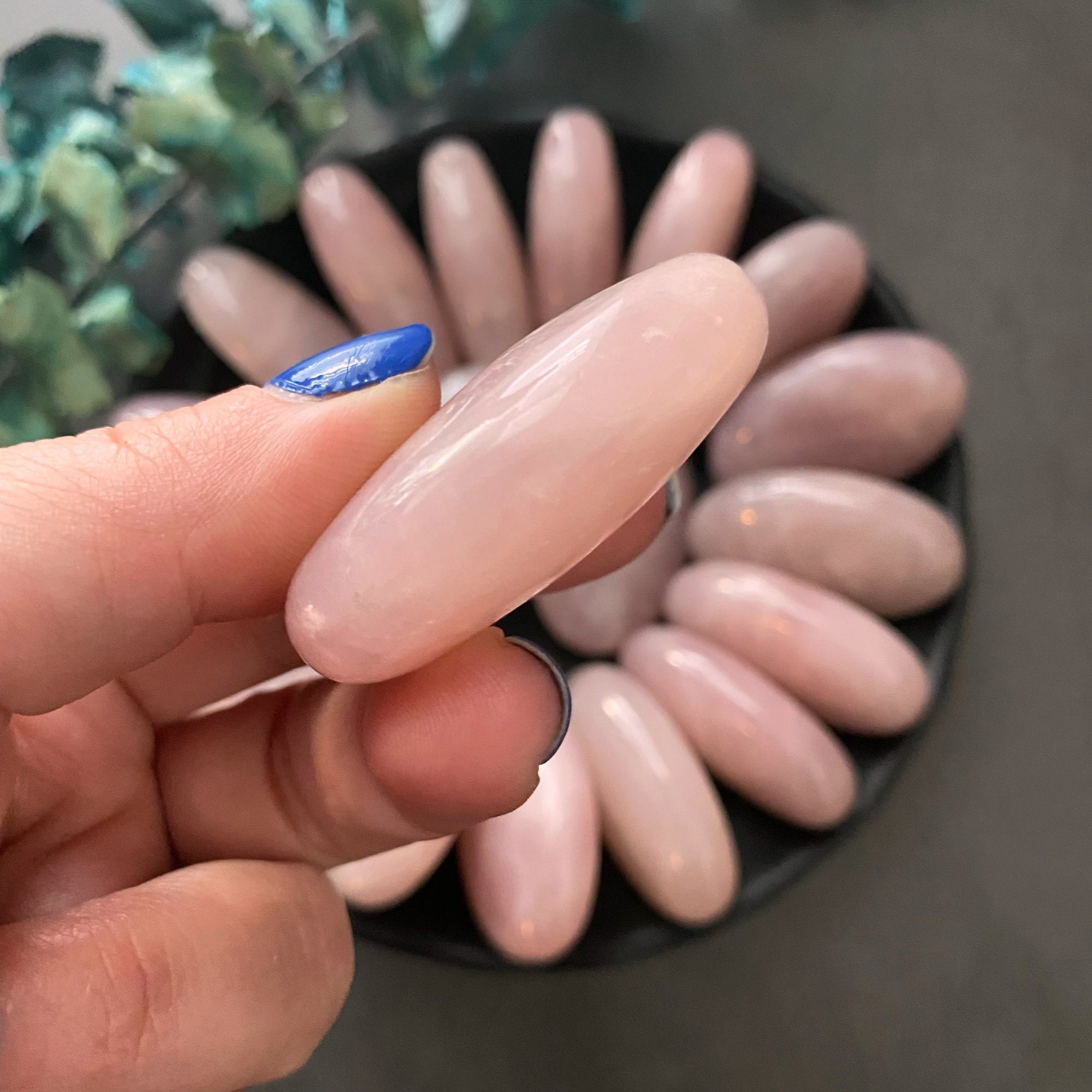Rose Quartz Palm Stone | Rose Quartz Palmstone | Rose Quarts Worry ...