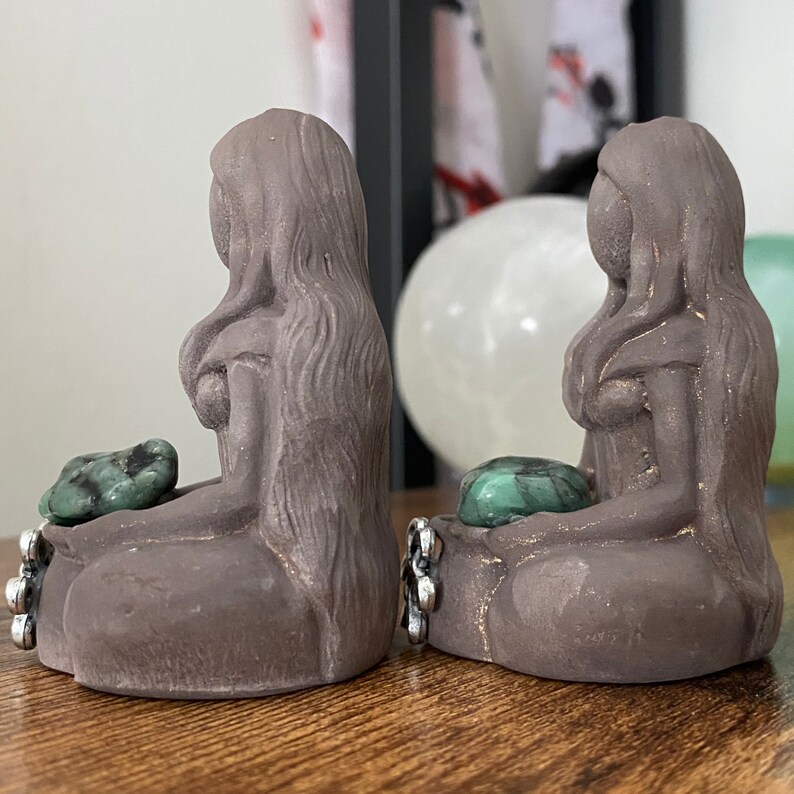 Cerridwen Goddess Statue W/ Emerald Stone, Goddess Totem Altar Figurine ...