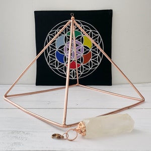 6" Copper Pyramid Energizer W/ Quartz Point and Mat | Hanging Copper ...