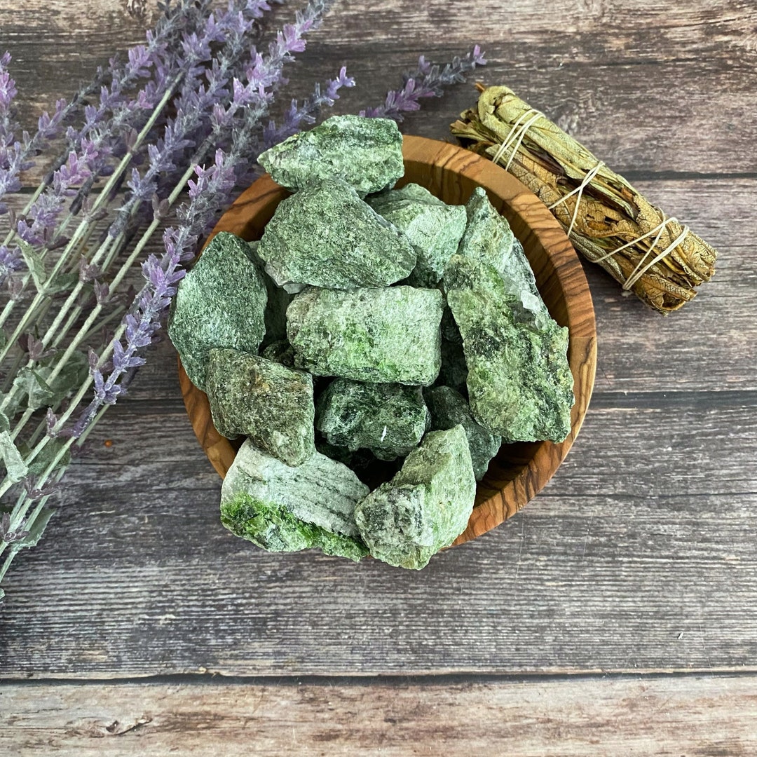 Raw Diopside Stones | Rough Natural Unpolished Green Diopside Crystal ...