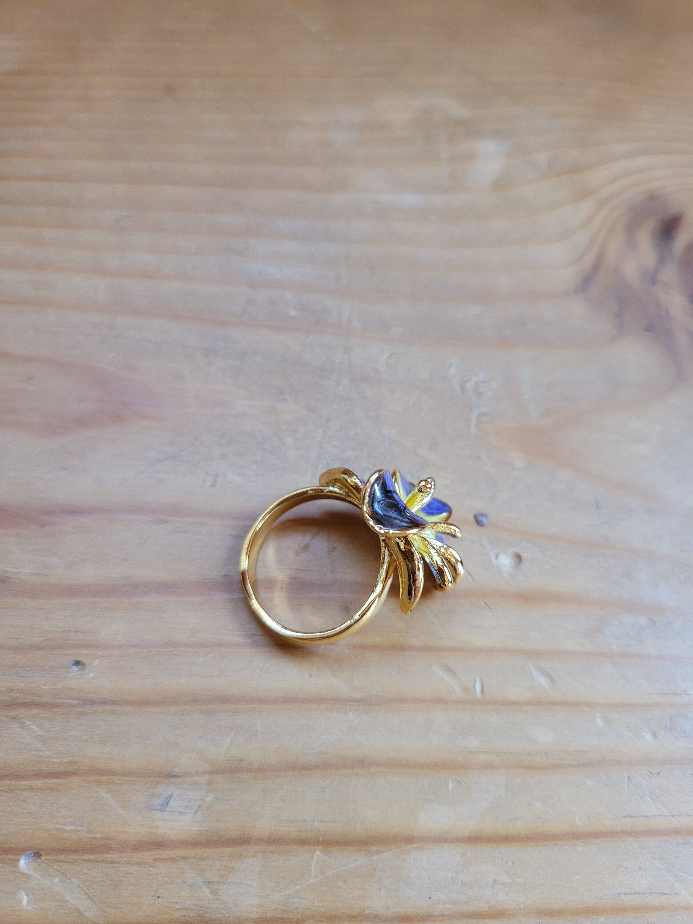 Iris Ring - Etsy