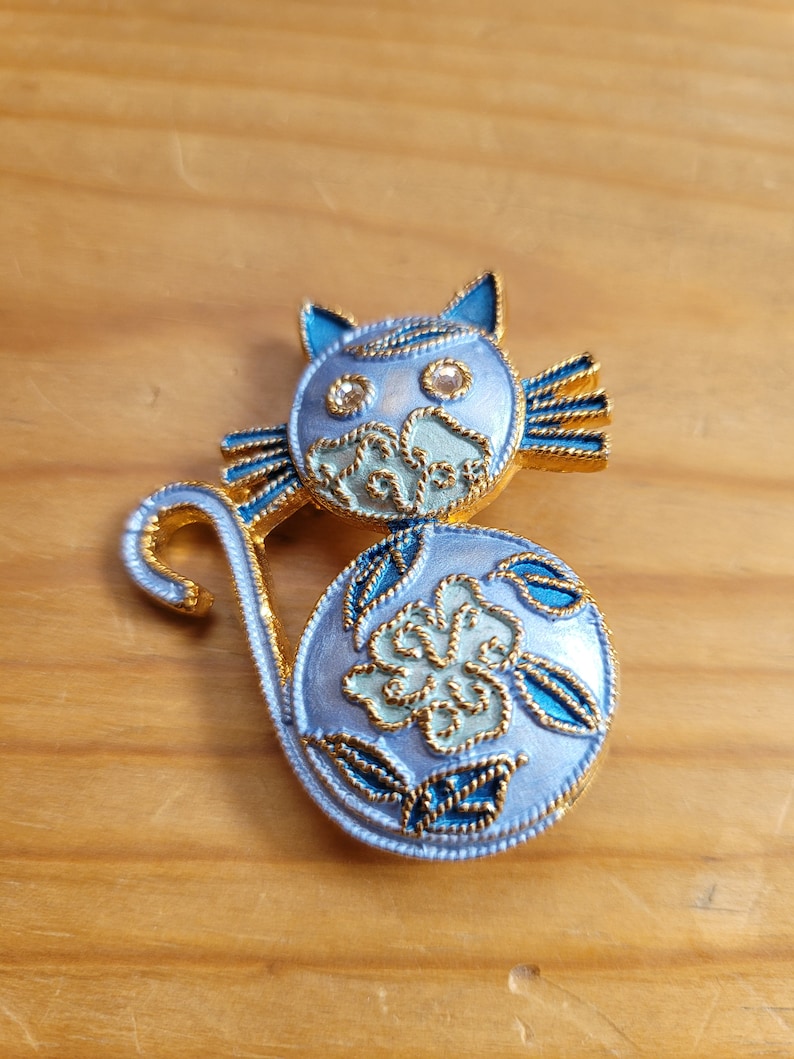 Cat Brooch - Etsy
