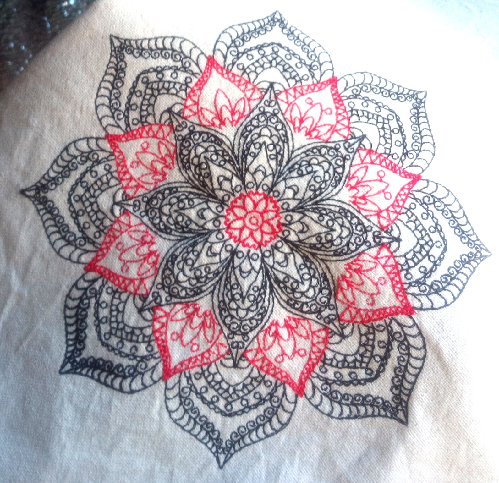 Dichromatic Mandala Machine Embroidery Design - Etsy