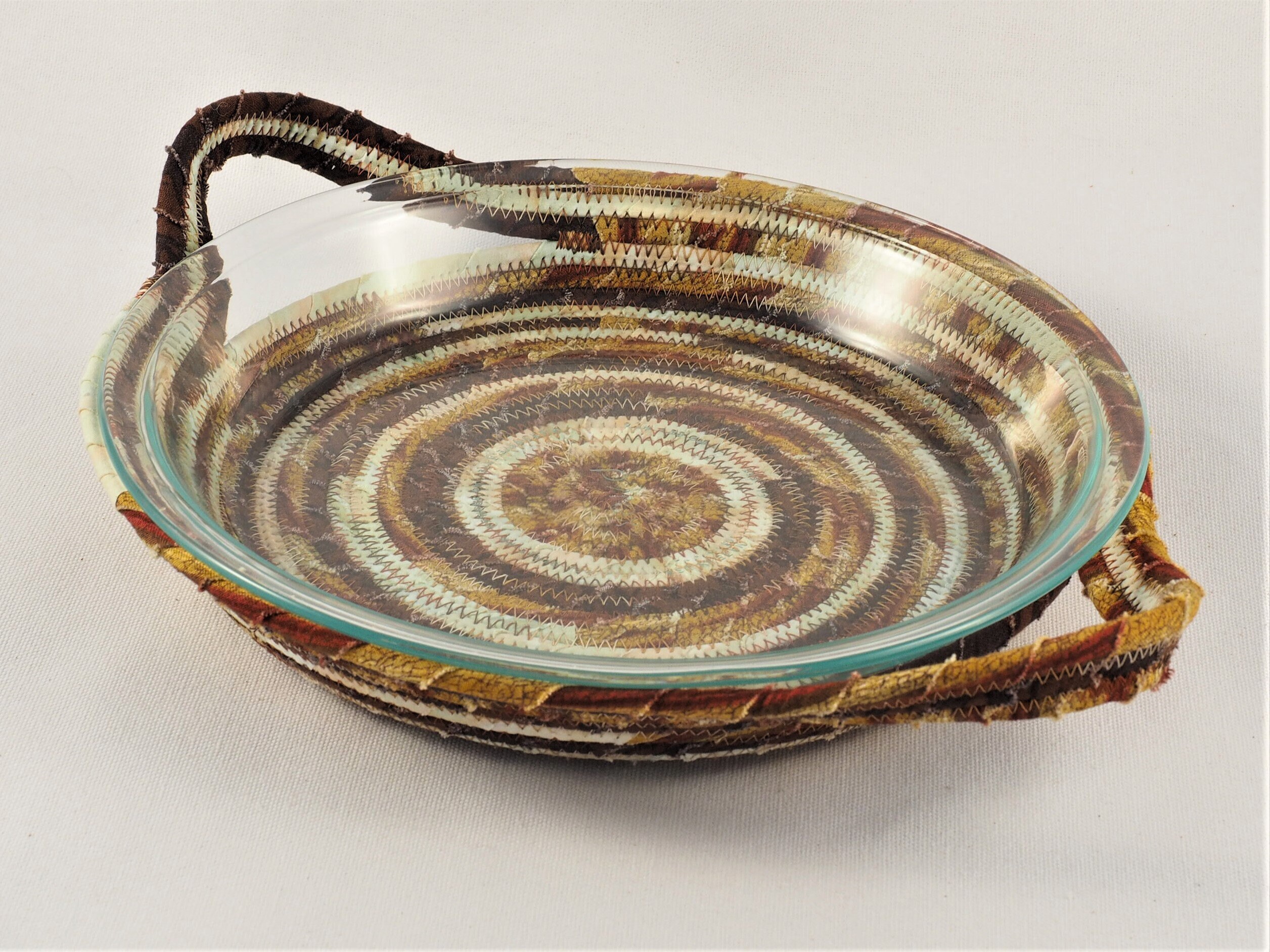 9 Pie Plate Carrier & Server Bakeware Basket With Cork Base in Brown ...